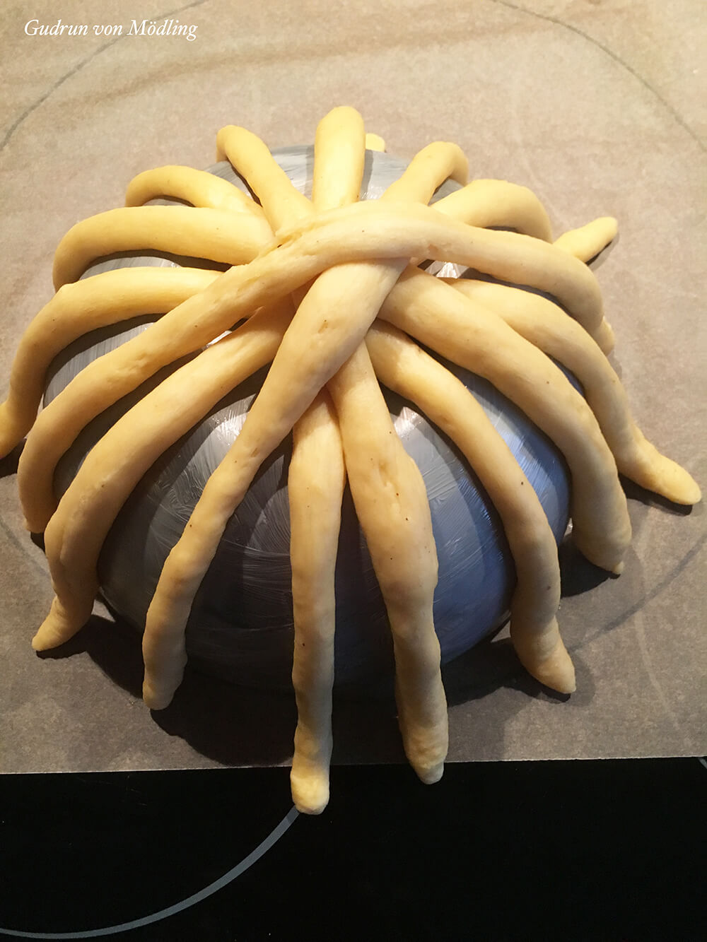 Osterkorb aus Germteig / Germ = Hefe :-) – Gudrun von Mödling